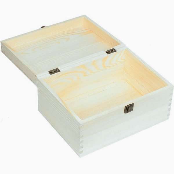 Large Rectangle Unfinished Pine Wood Box with Hinged Lid and Front Clasp